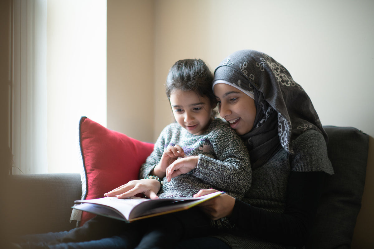 8 Storytelling Tips for Parents to boost reading for pleasure — PlanBee
